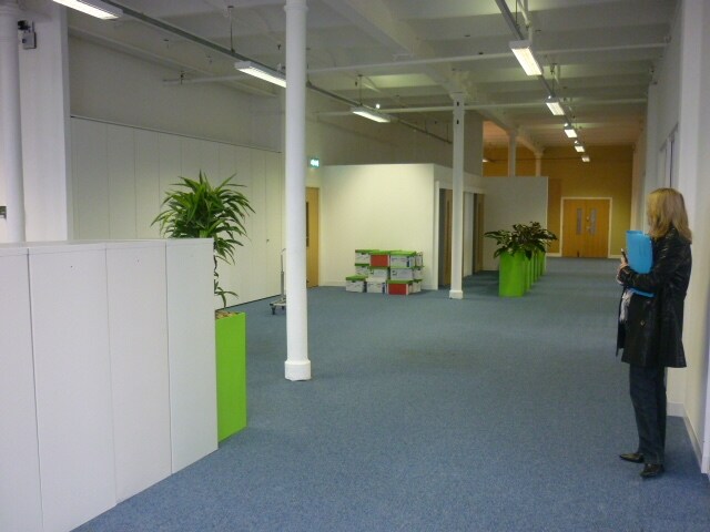 Crown St, Manchester, GTM M35 9BG - Coworking Space Cityfeet.com