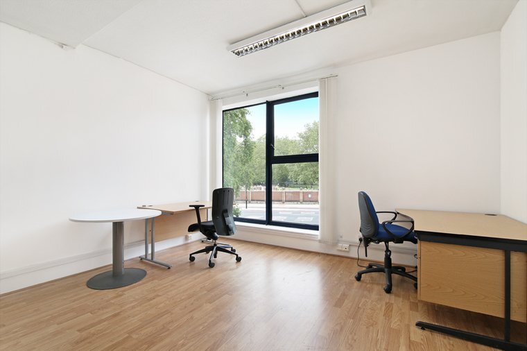 Lower Rd, London, LND SE16 2XB - Coworking Space Cityfeet.com