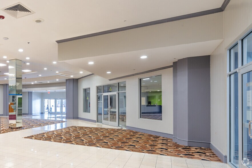 10000 Emmett F Lowry Expy, Texas City, TX 77591 - Retail For Lease ...
