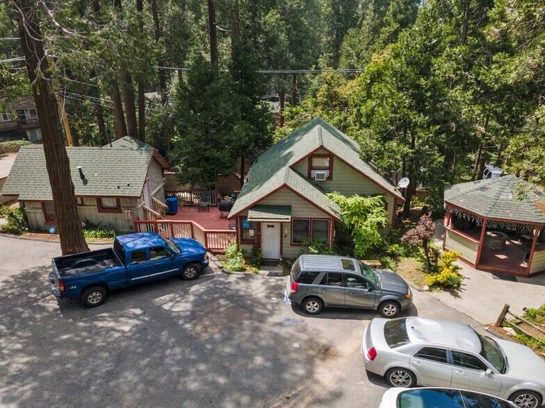 23508 Lake Dr, Crestline, CA 92325 - Hospitality Cityfeet.com