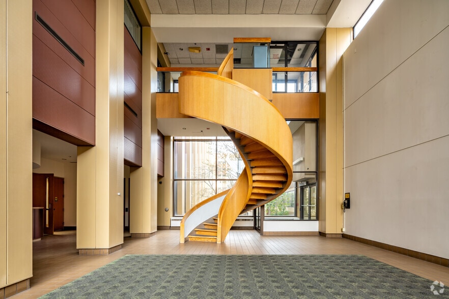 31 E Judson St, Pontiac, MI 48342 - Office For Sale Cityfeet.com