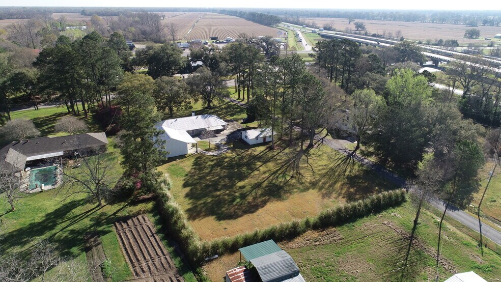 17490 Highway 77, Grosse Tete, LA 70740 - Convenience Store For Sale ...