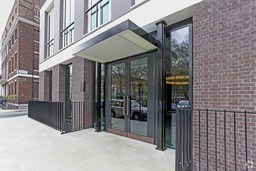 8 St. Jamess Sq, London, LND SW1Y 4JU - Office Cityfeet.com