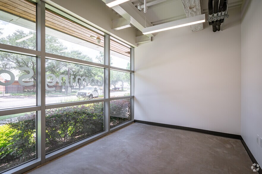 2100 Travis St, Houston, TX 77002 - Office For Lease Cityfeet.com