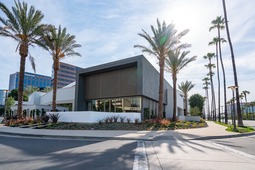 2000 Main St, Irvine, CA 92614 - Retail For Lease Cityfeet.com