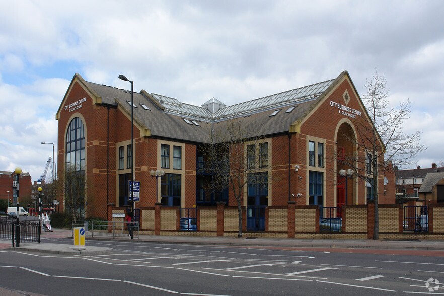 Lower Rd, London, LND SE16 2XB - Coworking Space Cityfeet.com