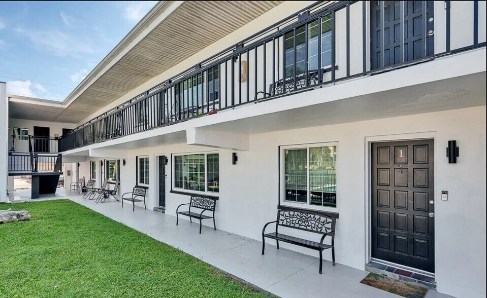 223 Dolphin Pt, Clearwater, FL 33767 - Apartments For Sale Cityfeet.com