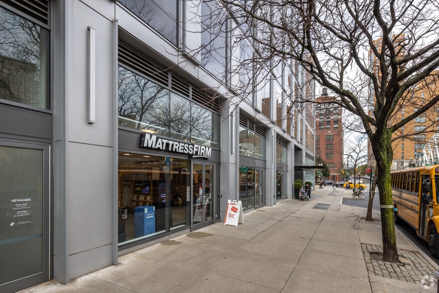 200 Chambers St, New York, NY 10007 - Multi-Family For Lease Cityfeet.com