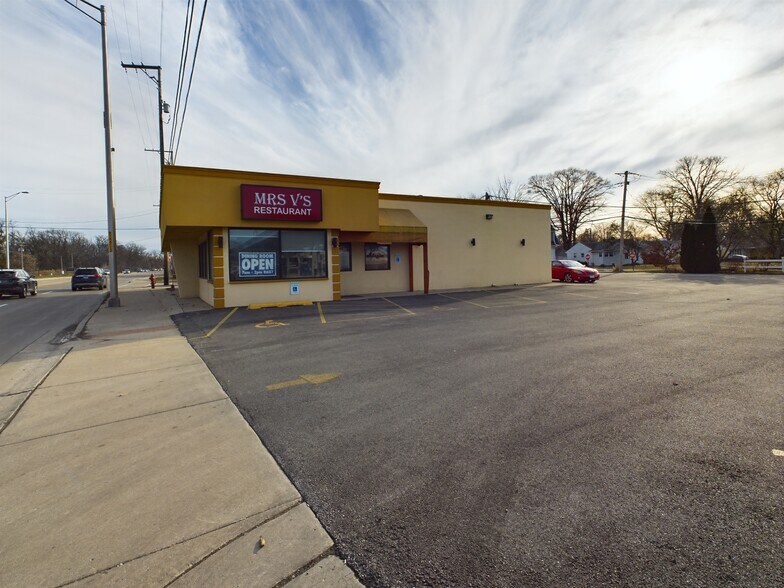 1640 S River Rd, Des Plaines, IL 60018 - Retail For Lease Cityfeet.com