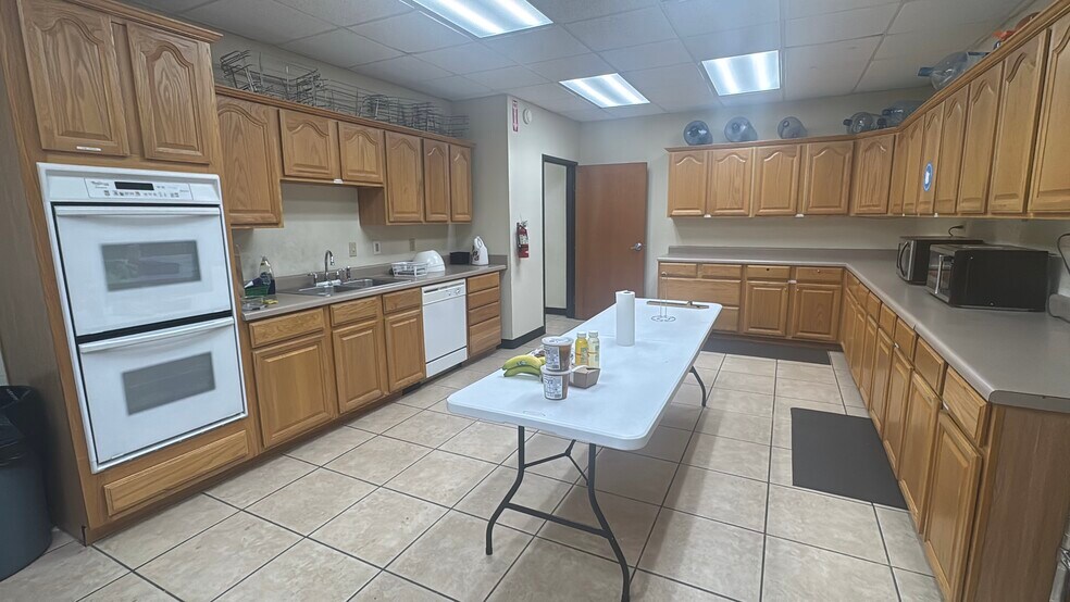 13315 Wilmington Dr, Dallas, TX 75234 - Religious Facility For Sale ...