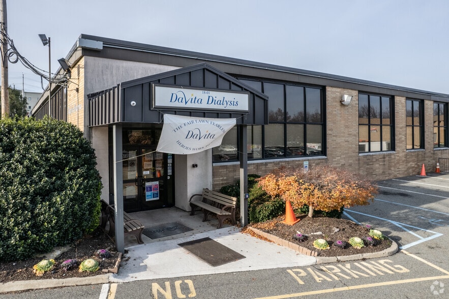 18-01 Pollitt Dr, Fair Lawn, NJ 07410 - Industrial For Lease Cityfeet.com