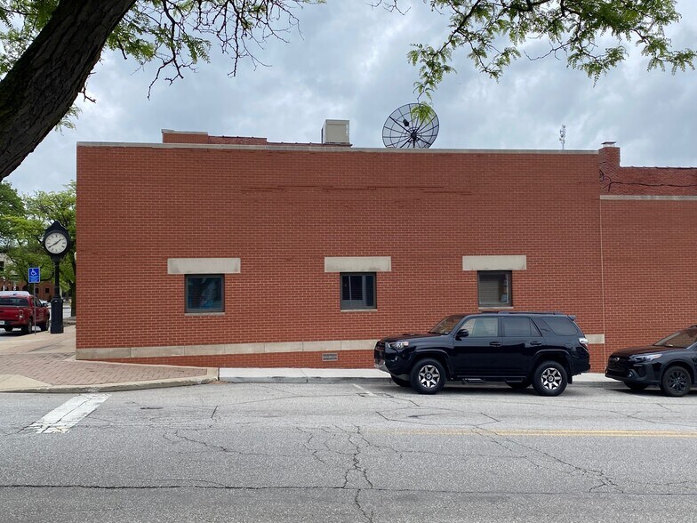 2 Indiana Ave, Valparaiso, IN 46383 - Medical Office For Lease Cityfeet.com