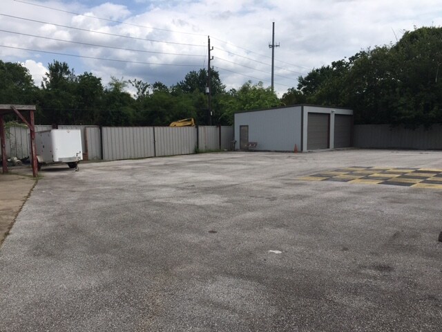 11027 Southwest Fwy, Houston, TX 77074 - Auto Dealership For Sale ...