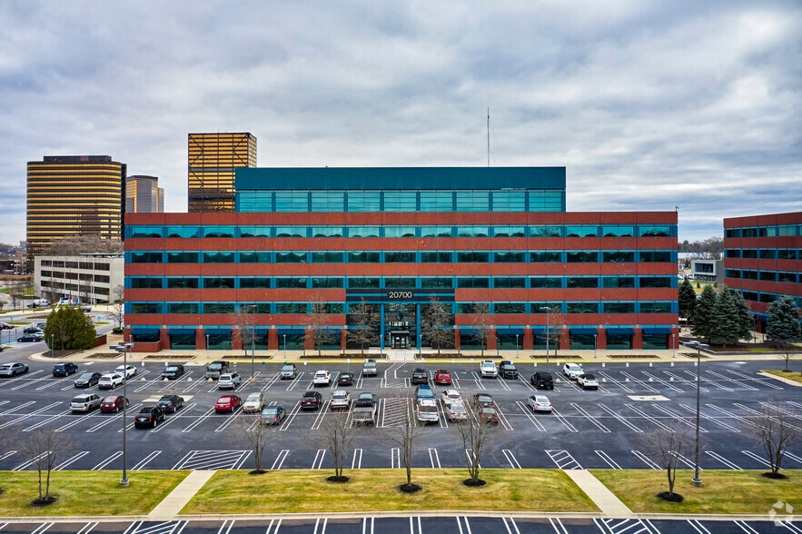 20700 Civic Center Dr, Southfield, MI 48076 - Office For Lease Cityfeet.com