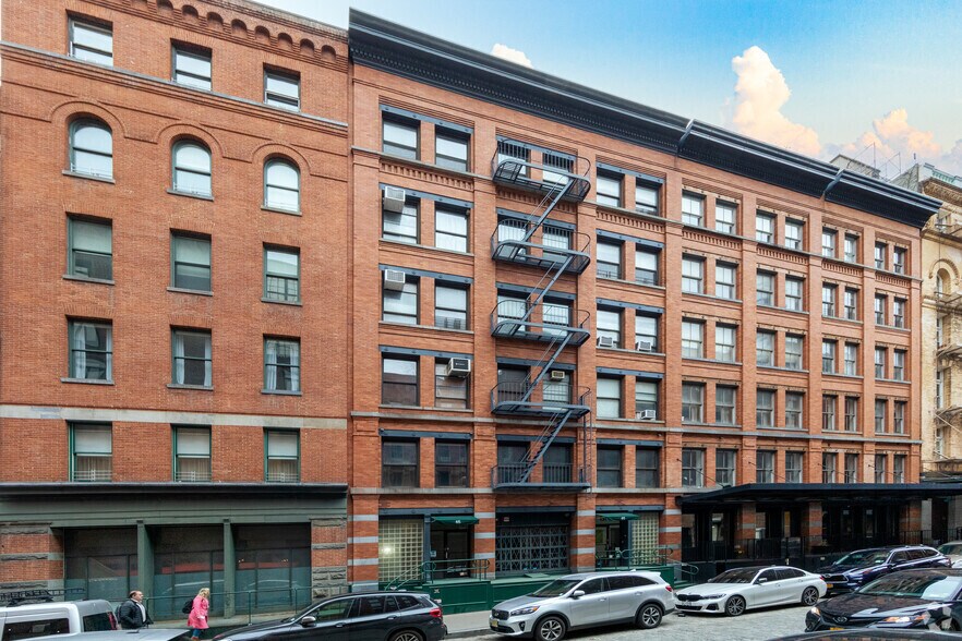 65 N Moore St, New York, NY 10013 - Multi-Family For Lease Cityfeet.com