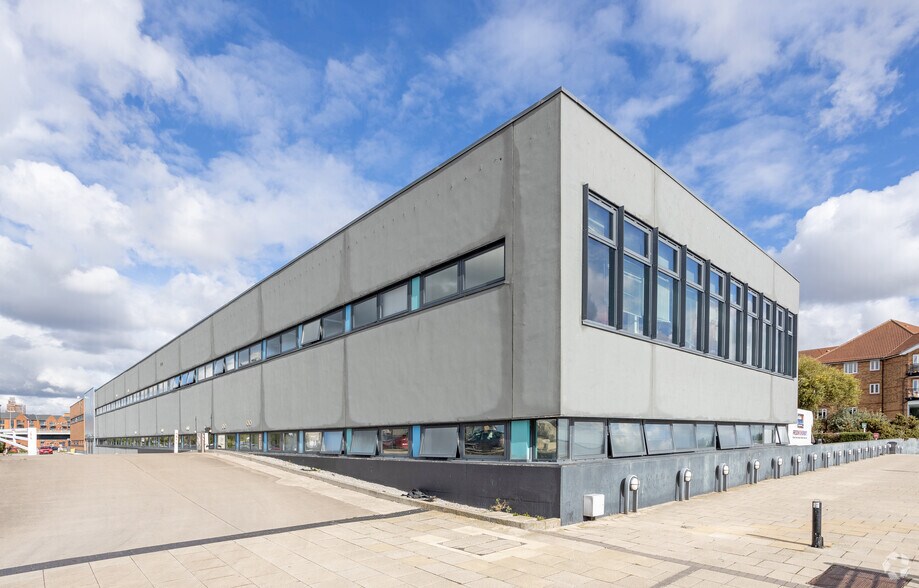 Garrison Rd, Hull, NHS HU1 4DP - Office For Lease Cityfeet.com