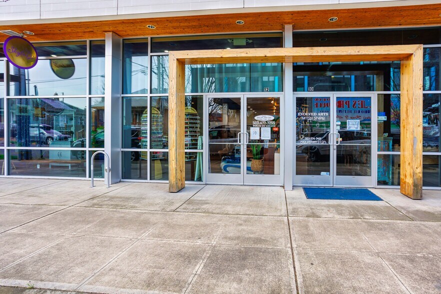 10-12 NE Shaver St, Portland, OR 97212 - Storefront Retail Residential ...