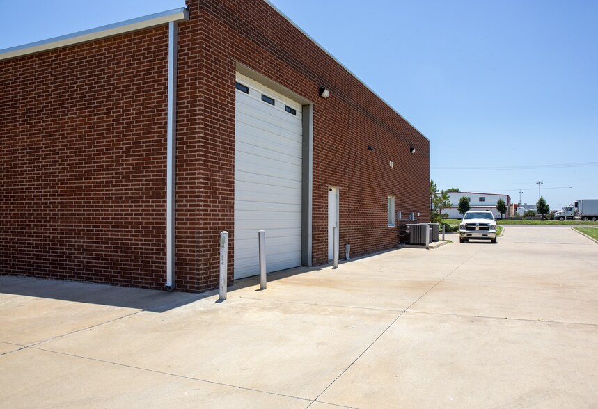 9817 W Reno Ave, Oklahoma City, OK 73127 - Industrial For Lease Cityfeet.com