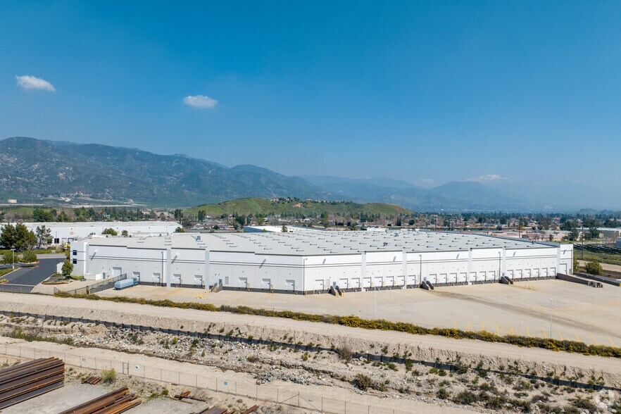 5404 Industrial Pky, San Bernardino, CA 92407 - Industrial For Lease ...