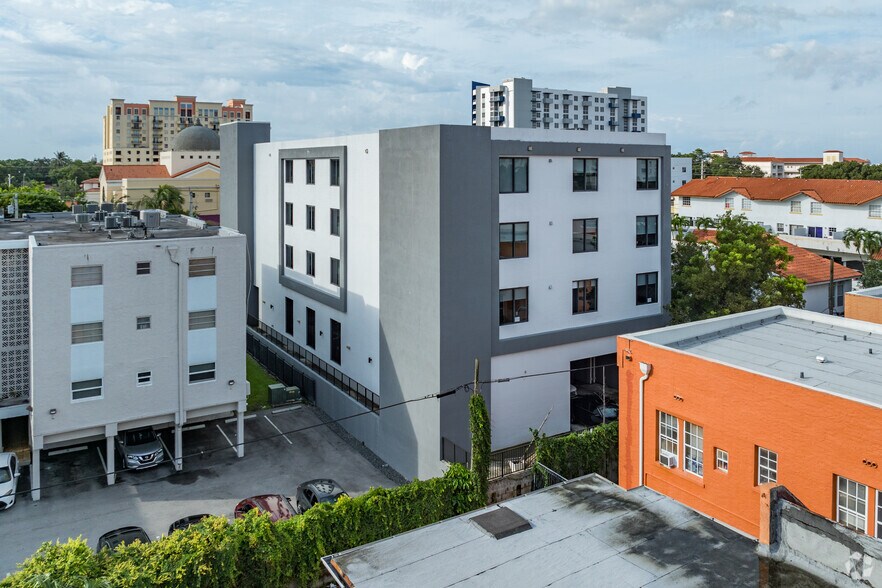 1343 NW 1st St, Miami, FL 33125 - Hospitality For Sale Cityfeet.com