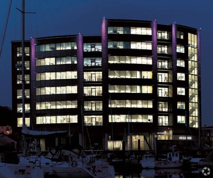 North East Quay, Plymouth, DEV PL4 0RA - Coworking Space Cityfeet.com