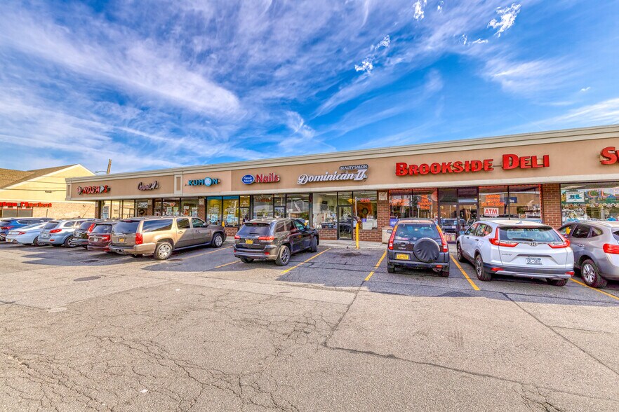 172-192 W Merrick Rd, Valley Stream, NY 11580 For Lease Cityfeet.com