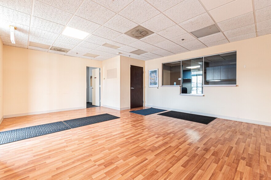 1260 W Higgins Rd, Hoffman Estates, IL 60169 - Office Cityfeet.com