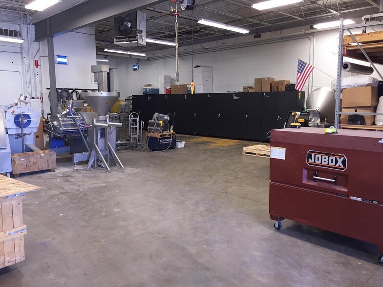 2425 Hubbell Ave, Des Moines, IA 50317 - Manufacturing For Sale ...