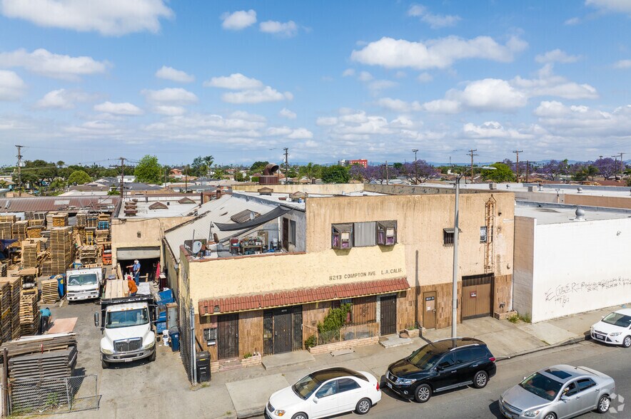 8213 Compton Ave, Los Angeles, CA 90001 - Manufacturing For Sale ...
