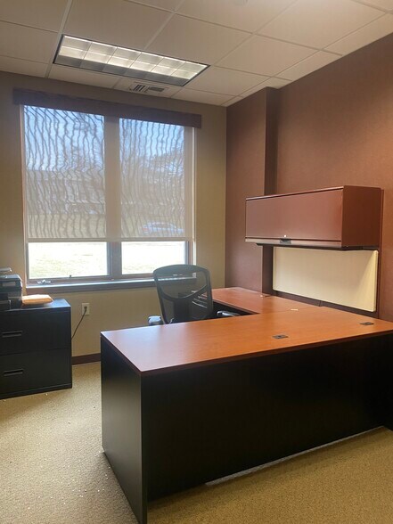 550 S Riverview Dr, Parchment, MI 49004 - Office For Sale Cityfeet.com