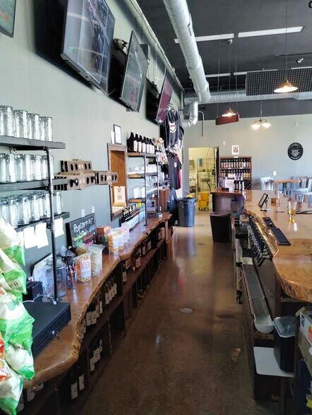 9528 Diamond Centre Dr, Mentor, OH 44060 - Restaurant For Sale Cityfeet.com