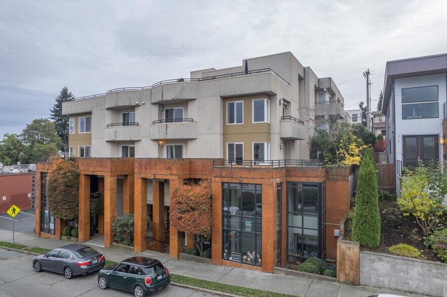 225 NE 65th St, Seattle, WA 98115 - Storefront Retail Residential For ...