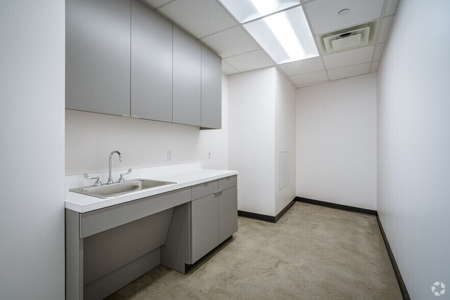 2100 Travis St, Houston, TX 77002 - Office For Lease Cityfeet.com