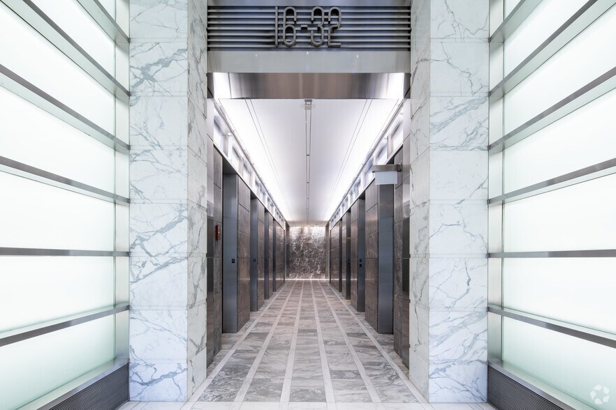 161 N Clark St, Chicago, IL 60601 - Office For Lease Cityfeet.com