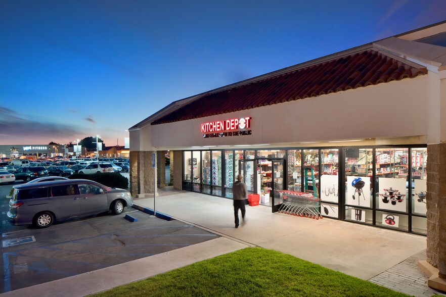 9802-9952 Katella Ave, Anaheim, CA 92804 For Lease Cityfeet.com