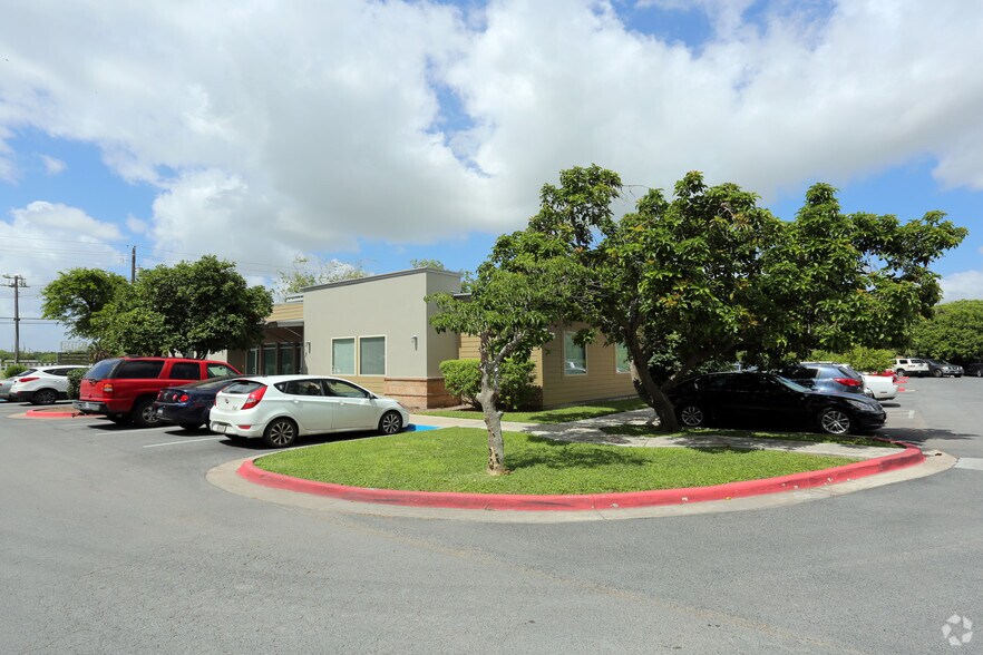 805 Media Luna St, Brownsville, TX 78520 - Office For Sale Cityfeet.com