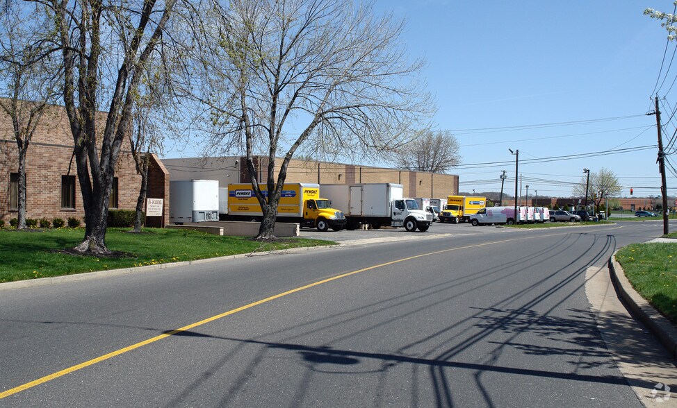 933-943 Hylton Rd, Pennsauken, NJ 08110 - Industrial For Lease Cityfeet.com