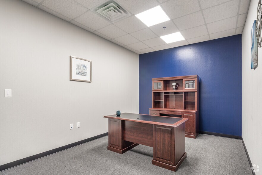 10000 Emmett F Lowry Expy, Texas City, TX 77591 - Retail For Lease ...