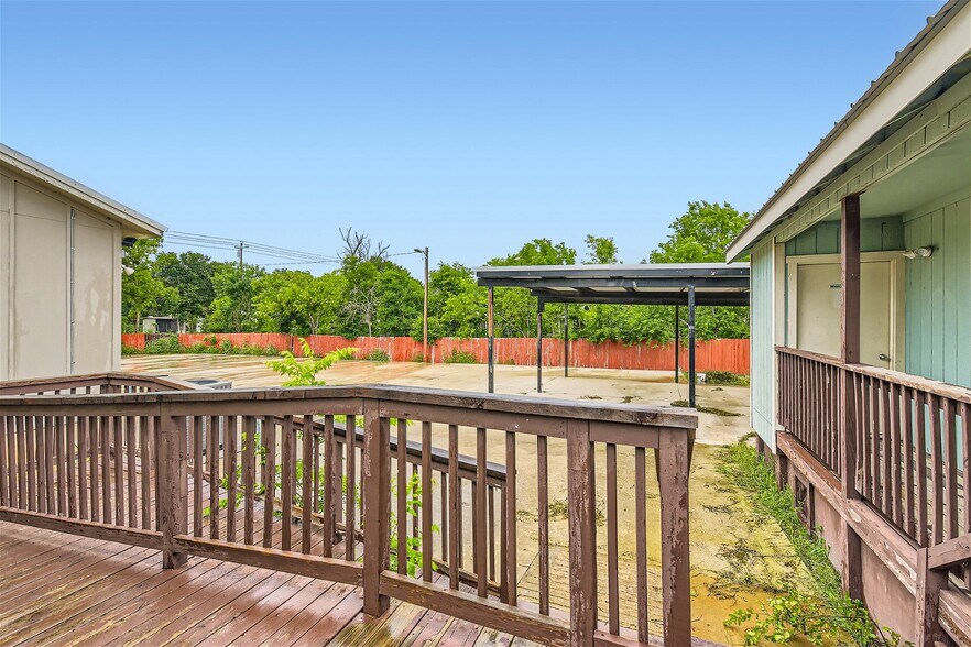 216 Stony Point Dr, Del Valle, TX 78617 - Religious Facility For Sale ...