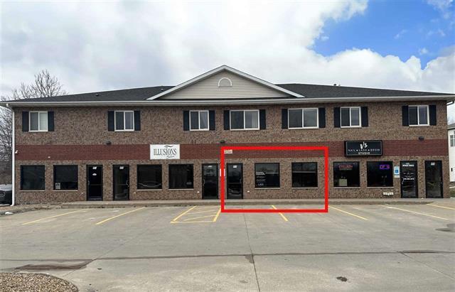 207 Scott Ct, Iowa City, IA 52245 - Storefront Retail Residential For ...
