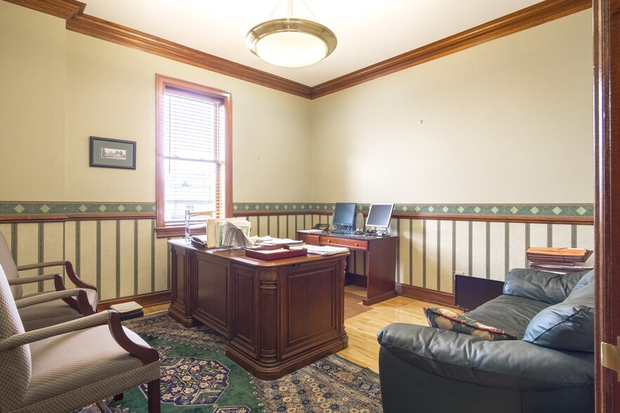 4000 S Oak St, Metamora, MI 48455 - Storefront Retail Office For Sale Cityfeet.com