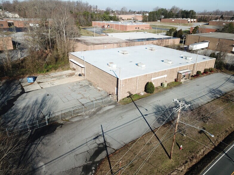 819 Baker Rd, High Point, NC 27263 - Industrial For Lease Cityfeet.com