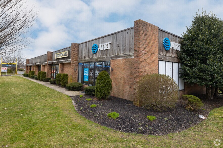 1105-1111 Old Country Rd, Riverhead, NY 11901 - Retail For Lease ...