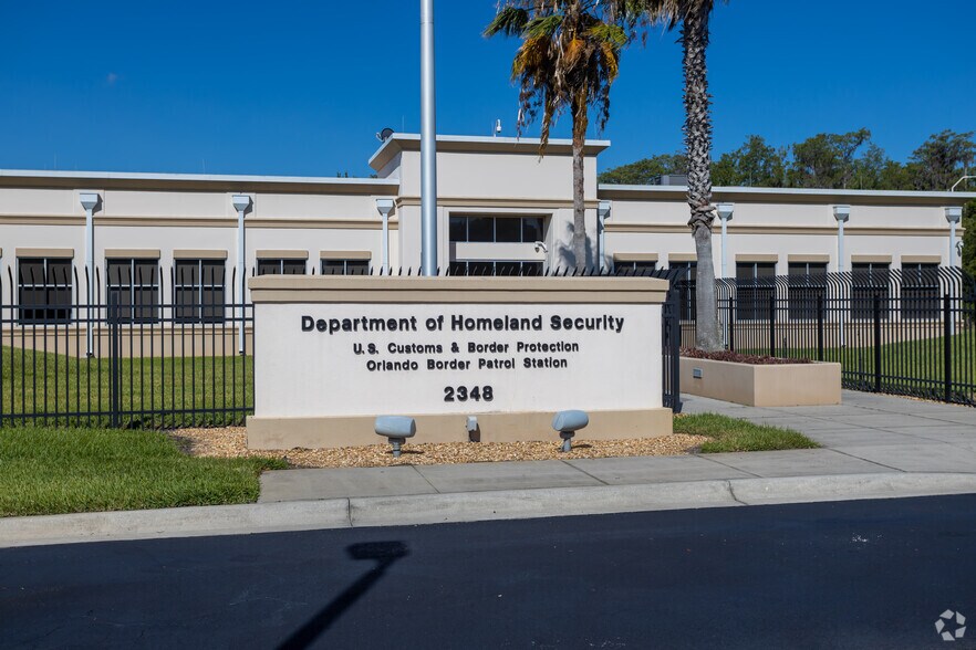 2348 Tradeport Dr, Orlando, FL 32824 - Office For Sale Cityfeet.com