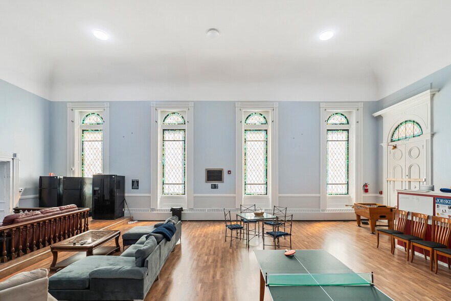 18 Stone Chapel Ln, Pikesville, MD 21208 Cityfeet.com