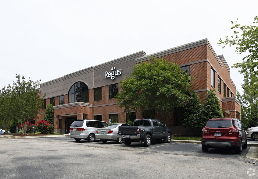2500 Regency Pkwy, Cary, NC 27518 - Coworking Space Cityfeet.com