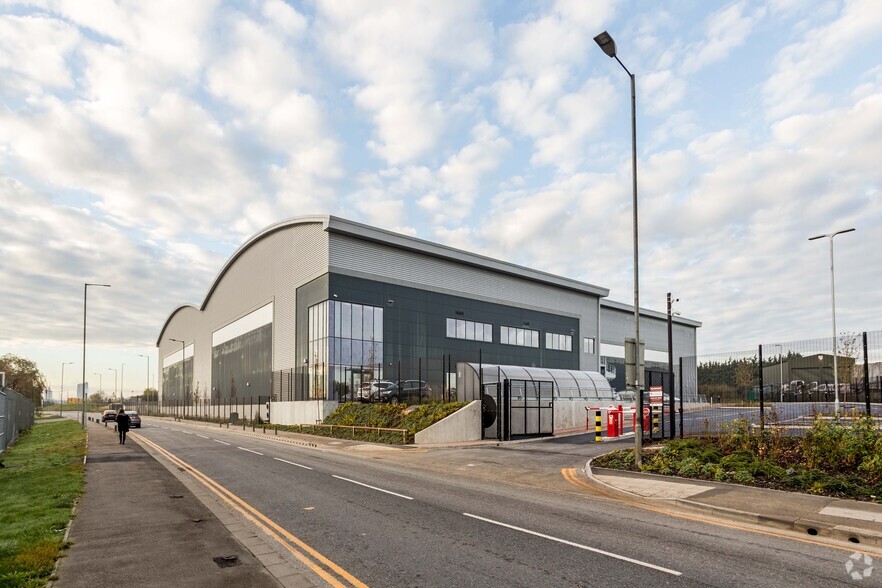 Ferry Ln, Rainham, LND RM13 9DB - Industrial For Lease Cityfeet.com