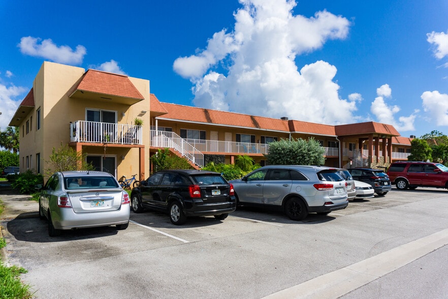 155 SE 5th Ct, Deerfield Beach, FL 33441 - Multi-Family Cityfeet.com