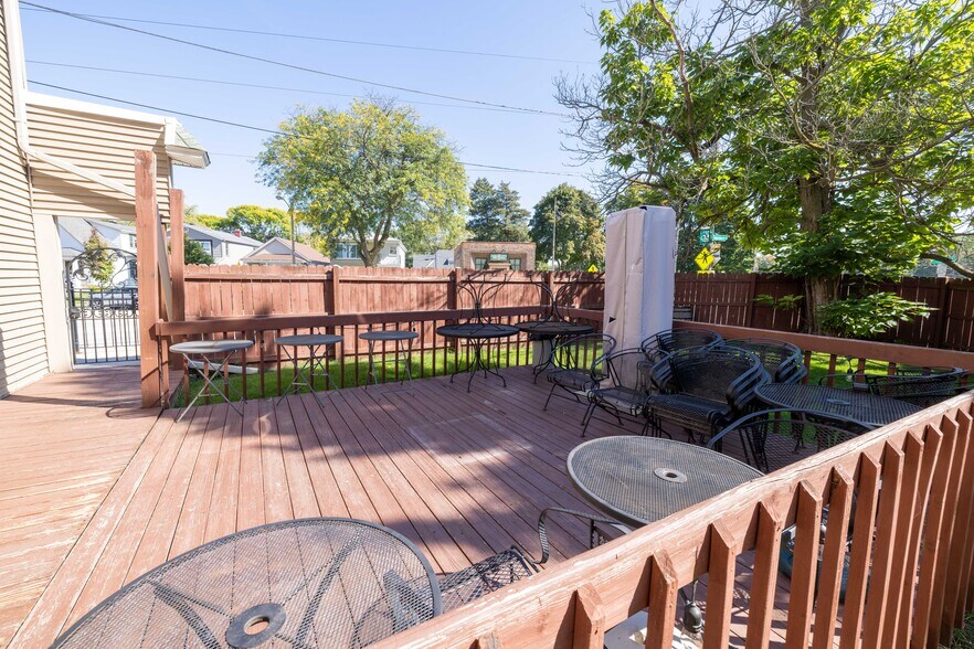 3475 S Kinnickinnic Ave, Milwaukee, WI 53207 - Restaurant For Sale Cityfeet.com