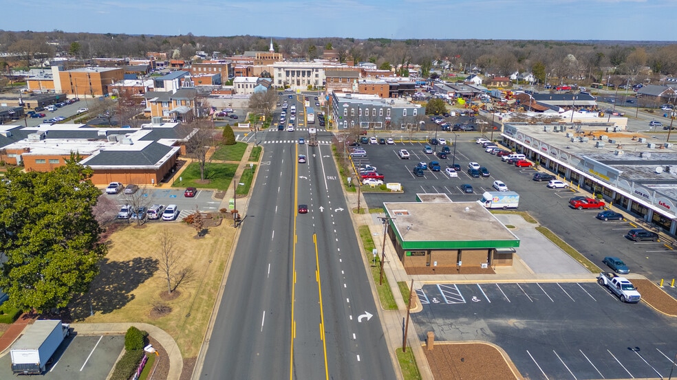 212 S Main St, Graham, NC 27253 - General Retail For Sale Cityfeet.com